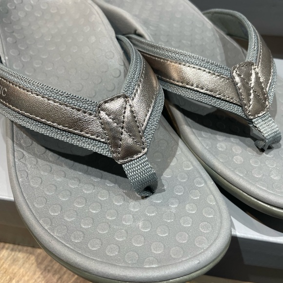 Vionic | Shoes | Vionic Flip Flop | Poshmark